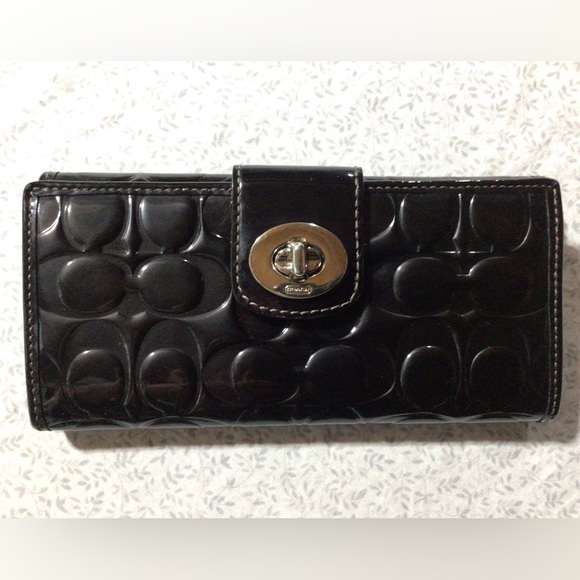 Coach | Bags | Coach Embossed Black Patent Turn Lock Wallet Cardholder ...